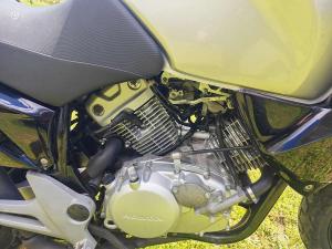 Honda XL 2002 Viļņa, ar dzinēja tilpumu 0.13 L un nobraukumu 25 tūkst. km par 2350 €, foto 19 vietnē AUTOMOTO.COM.LV