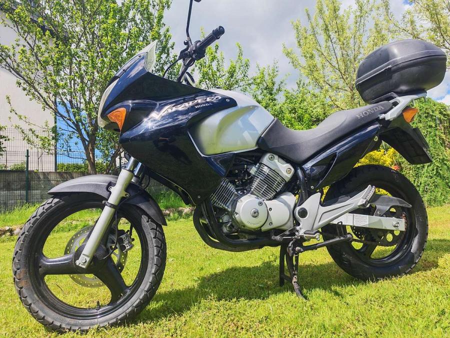 Honda XL 2002 Viļņa, ar dzinēja tilpumu 0.13 L un nobraukumu 25 tūkst. km par 2350 €, foto 22 vietnē AUTOMOTO.COM.LV