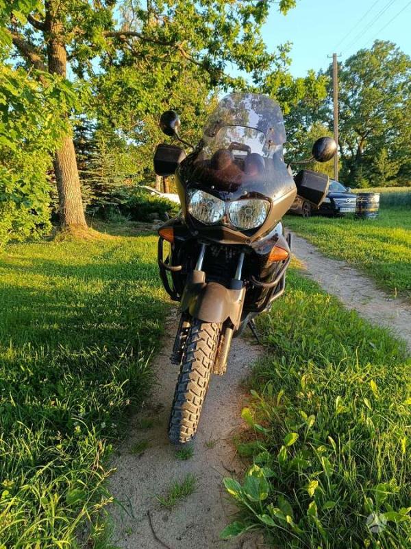 Honda XL 2002 in Kelme, with an engine capacity of 1.00 L and mileage of 52 thousand km for 2100 €, photo 1 on AUTOMOTO.COM.LV