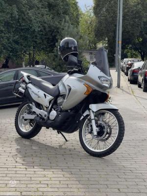 Honda XL 2002 in Vilnius, with an engine capacity of 0.65 L and mileage of 39 thousand km for 3000 €, photo 3 on AUTOMOTO.COM.LV