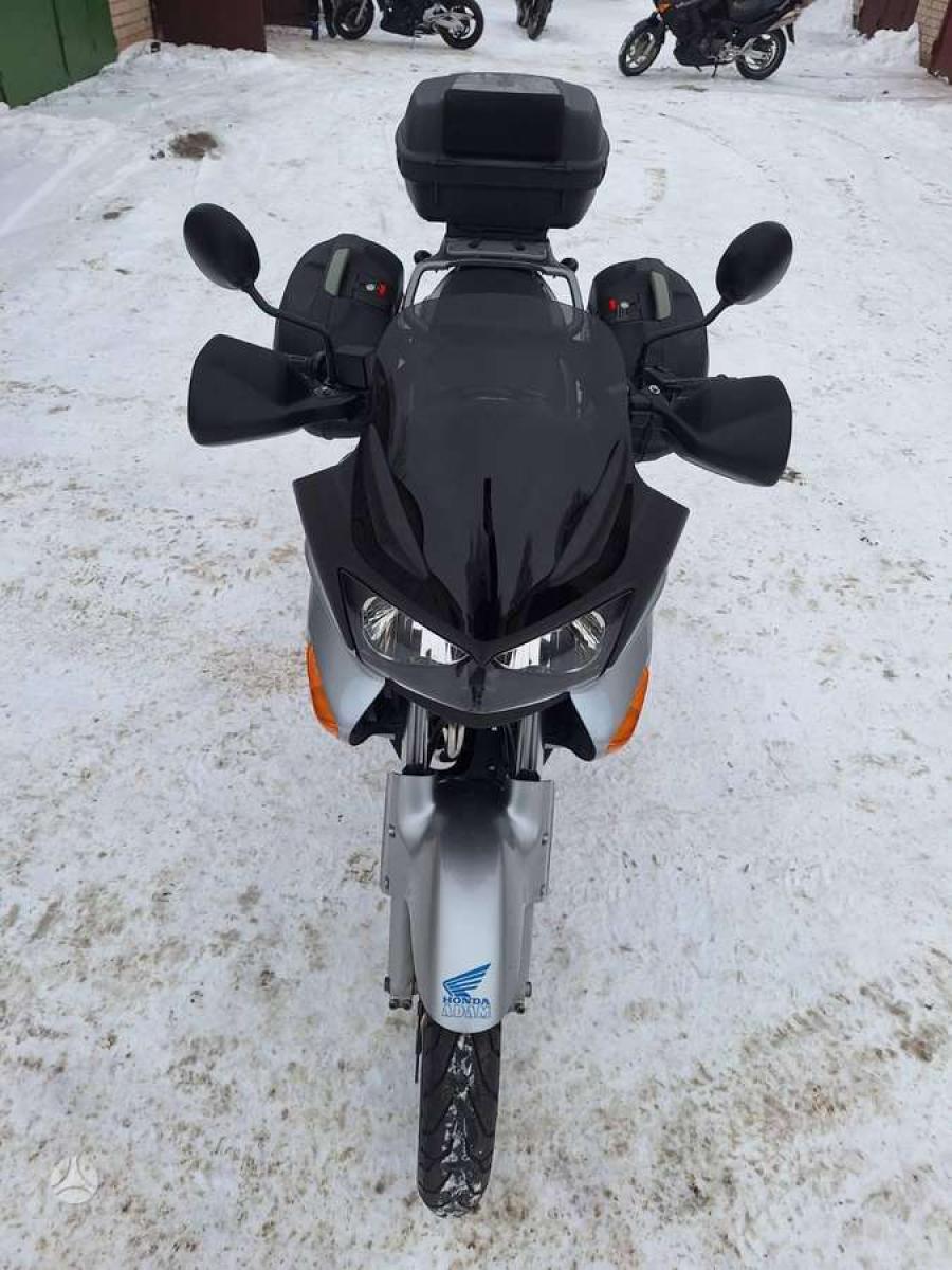 Honda XL 2003 Prienai, ar dzinēja tilpumu 1.00 L un nobraukumu 50 tūkst. km par 3750 €, foto 4 vietnē AUTOMOTO.COM.LV
