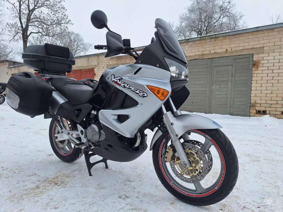 Honda XL 2003 Prienai, ar dzinēja tilpumu 1.00 L un nobraukumu 50 tūkst. km par 3750 €, foto 16 vietnē AUTOMOTO.COM.LV