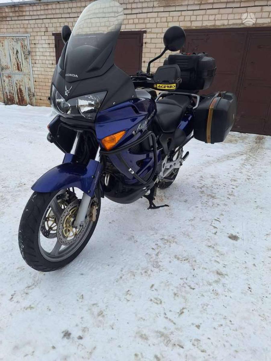 Honda XL 2003 in Prienai, with an engine capacity of 1.00 L and mileage of 49 thousand km for 3650 €, photo 3 on AUTOMOTO.COM.LV