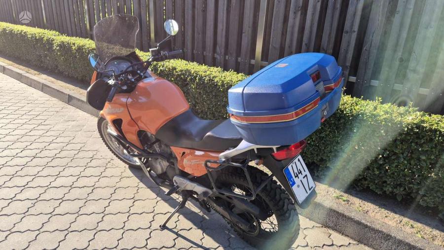 Honda XL 2003 Kauņa, ar dzinēja tilpumu 0.65 L un nobraukumu 65 tūkst. km par 2190 €, foto 4 vietnē AUTOMOTO.COM.LV