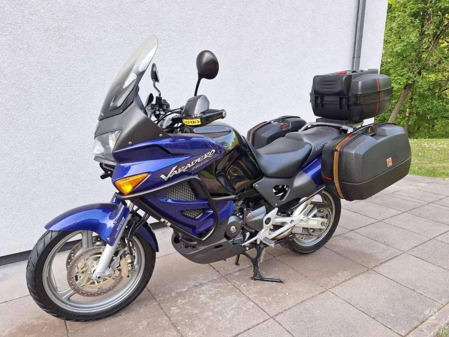Honda XL 2003 Prienai, ar dzinēja tilpumu 1.00 L un nobraukumu 49 tūkst. km par 3550 €, foto 1 vietnē AUTOMOTO.COM.LV