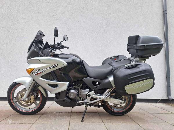Honda XL 2003 Prienai, ar dzinēja tilpumu 1.00 L un nobraukumu 50 tūkst. km par 3650 €, foto 1 vietnē AUTOMOTO.COM.LV