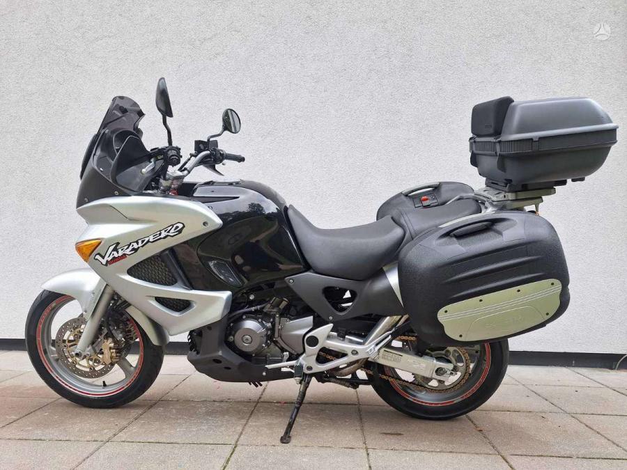 Honda XL 2003 in Prienai, with an engine capacity of 1.00 L and mileage of 50 thousand km for 3650 €, photo 10 on AUTOMOTO.COM.LV