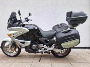 Honda XL 2003 in Prienai, with an engine capacity of 1.00 L and mileage of 50 thousand km for 3650 €, photo 15 on AUTOMOTO.COM.LV