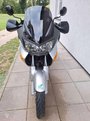 Honda XL 2003 in Prienai, with an engine capacity of 1.00 L and mileage of 50 thousand km for 3650 €, photo 18 on AUTOMOTO.COM.LV