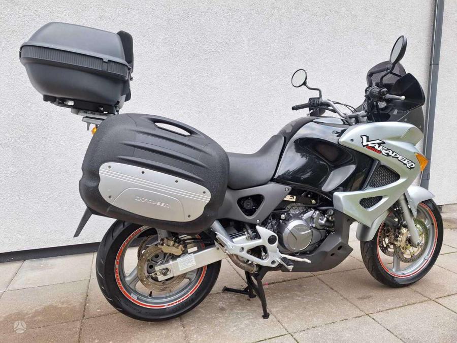 Honda XL 2003 in Prienai, with an engine capacity of 1.00 L and mileage of 50 thousand km for 3650 €, photo 20 on AUTOMOTO.COM.LV
