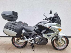 Honda XL 2003 in Prienai, with an engine capacity of 1.00 L and mileage of 50 thousand km for 3650 €, photo 22 on AUTOMOTO.COM.LV