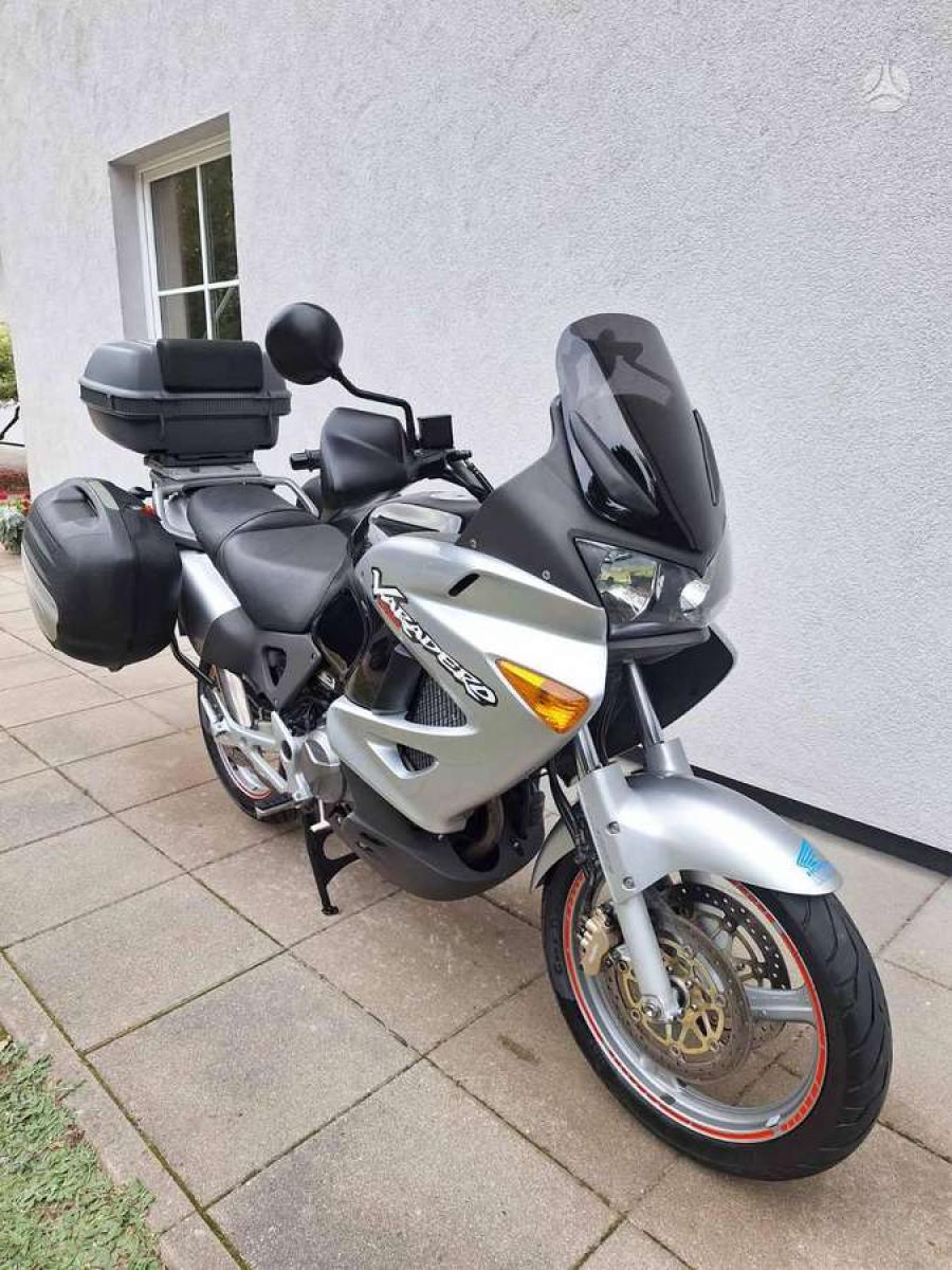 Honda XL 2003 in Prienai, with an engine capacity of 1.00 L and mileage of 50 thousand km for 3650 €, photo 23 on AUTOMOTO.COM.LV