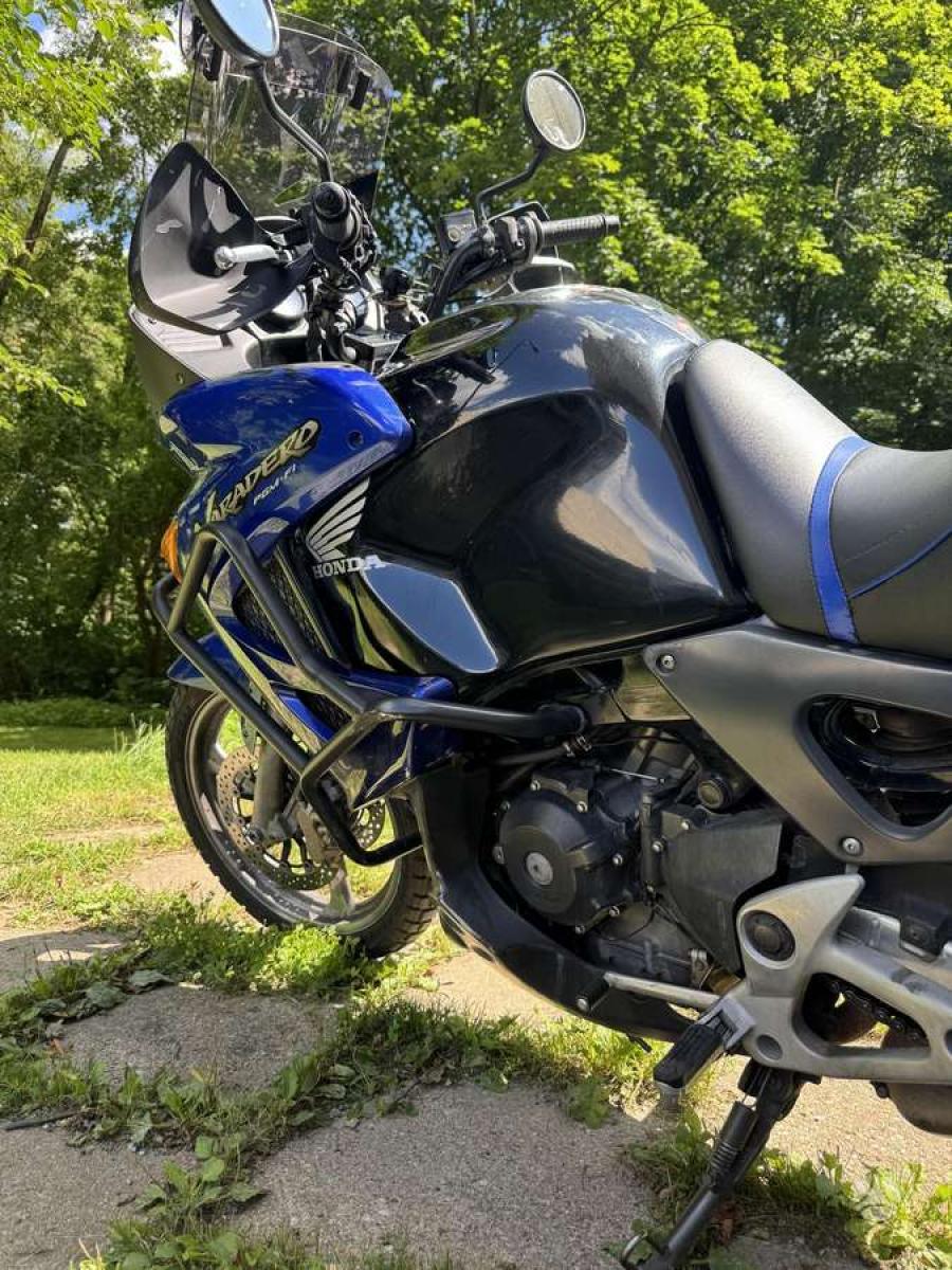 Honda XL 2003 Viļņa, ar dzinēja tilpumu 1.00 L un nobraukumu 82 tūkst. km par 2900 €, foto 10 vietnē AUTOMOTO.COM.LV
