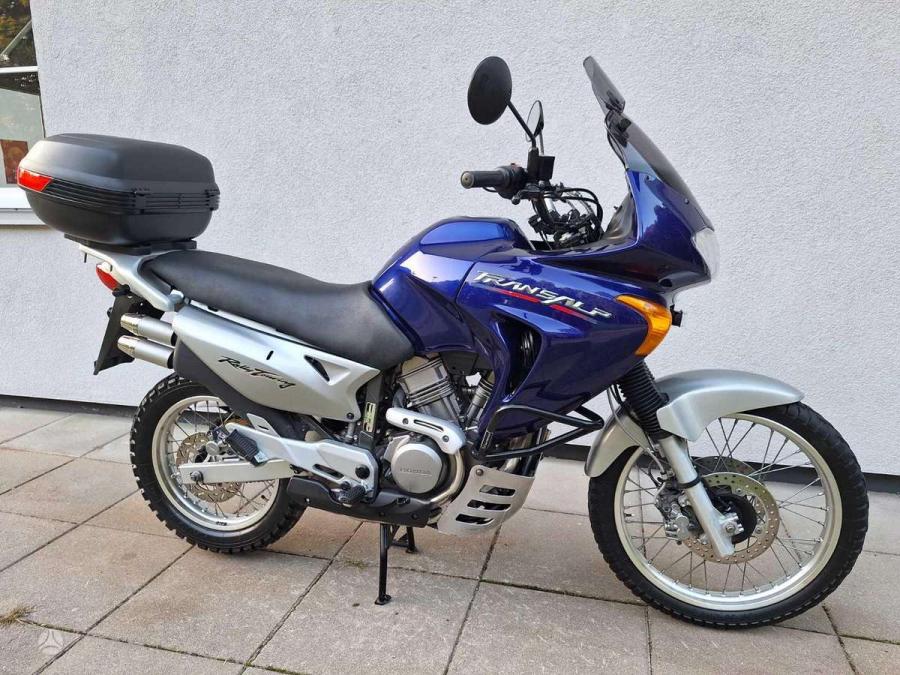 Honda XL 2004 in Prienai, with an engine capacity of 0.65 L and mileage of 35 thousand km for 2650 €, photo 6 on AUTOMOTO.COM.LV