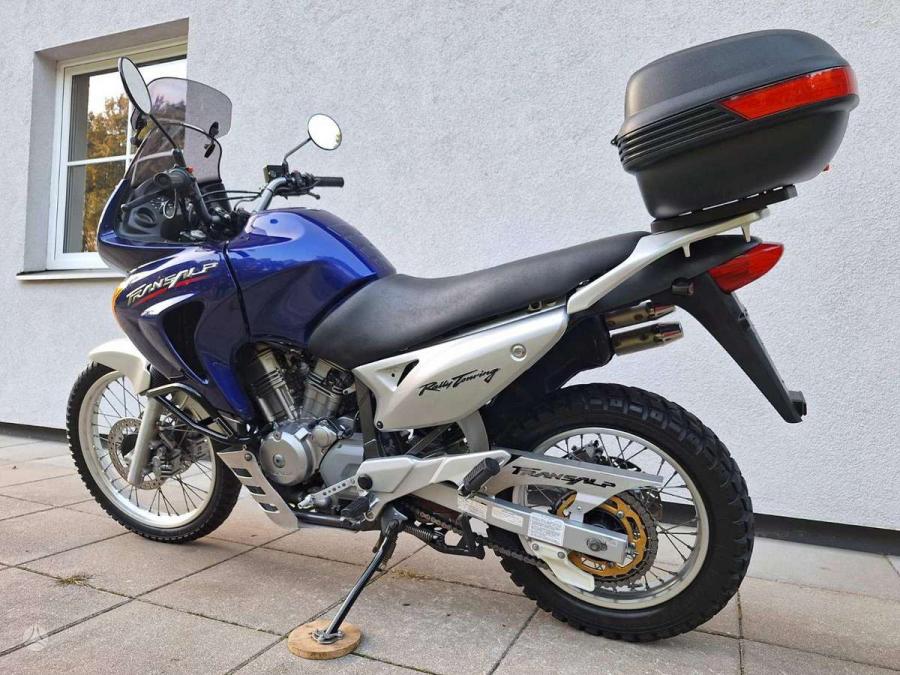 Honda XL 2004 in Prienai, with an engine capacity of 0.65 L and mileage of 35 thousand km for 2650 €, photo 9 on AUTOMOTO.COM.LV