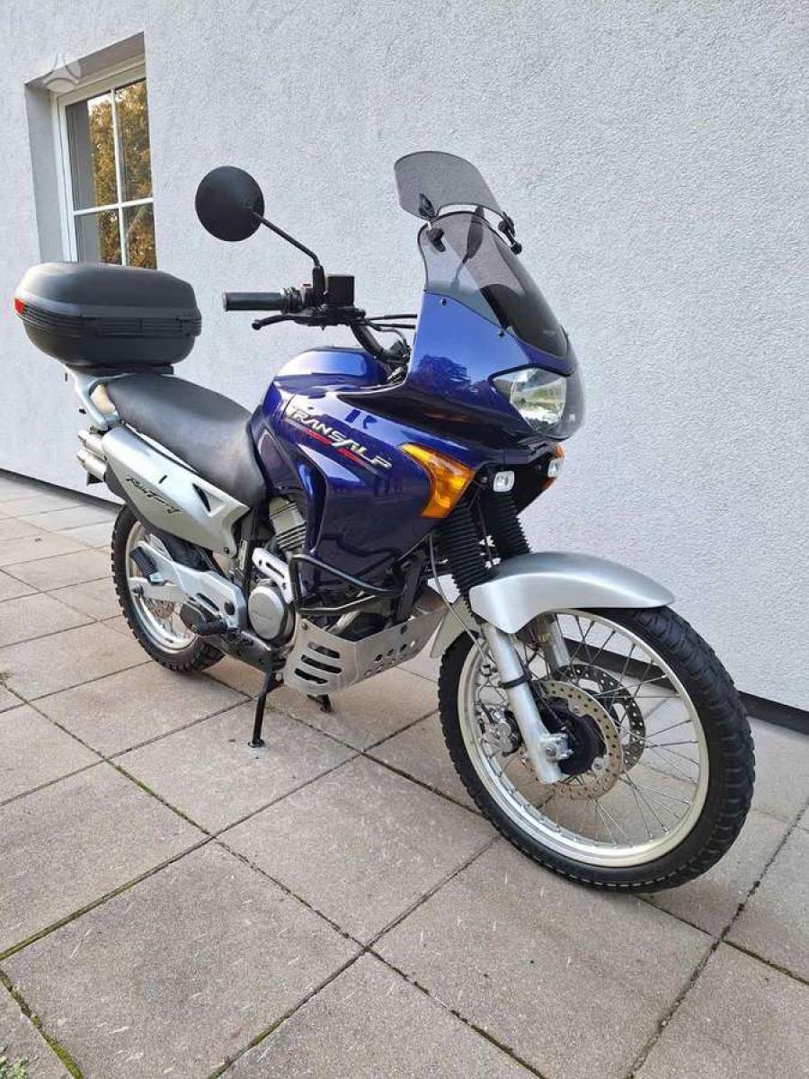 Honda XL 2004 in Prienai, with an engine capacity of 0.65 L and mileage of 35 thousand km for 2650 €, photo 12 on AUTOMOTO.COM.LV