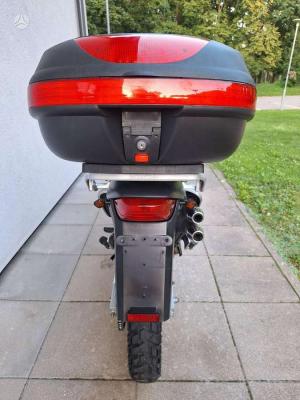 Honda XL 2004 in Prienai, with an engine capacity of 0.65 L and mileage of 35 thousand km for 2650 €, photo 15 on AUTOMOTO.COM.LV