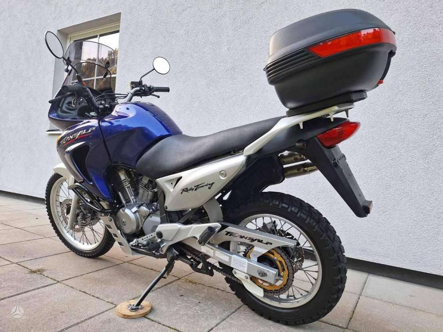 Honda XL 2004 in Prienai, with an engine capacity of 0.65 L and mileage of 35 thousand km for 2650 €, photo 18 on AUTOMOTO.COM.LV