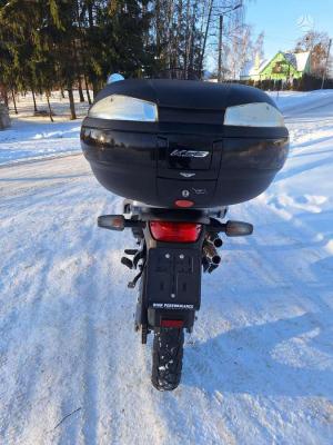 Honda XL 2006 in Prienai, with an engine capacity of 0.65 L and mileage of 41 thousand km for 2750 €, photo 5 on AUTOMOTO.COM.LV