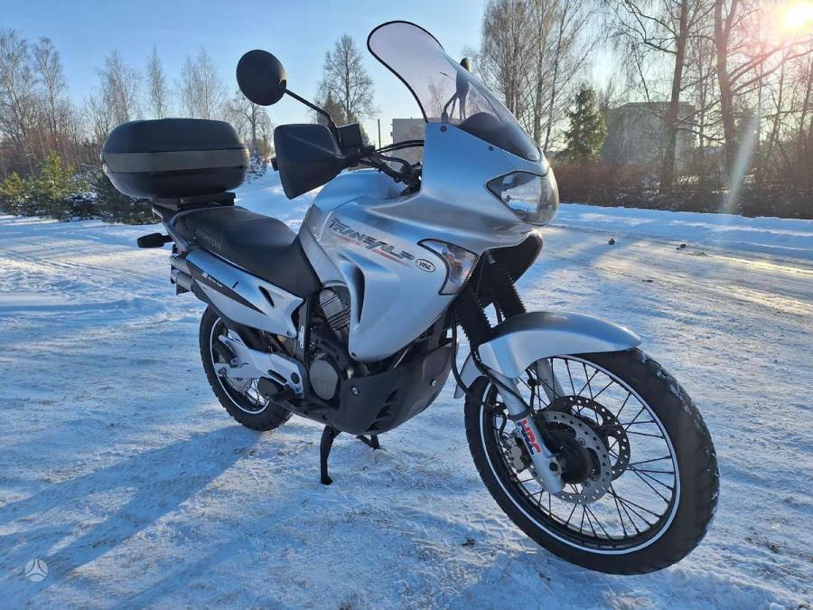 Honda XL 2006 in Prienai, with an engine capacity of 0.65 L and mileage of 41 thousand km for 2750 €, photo 9 on AUTOMOTO.COM.LV