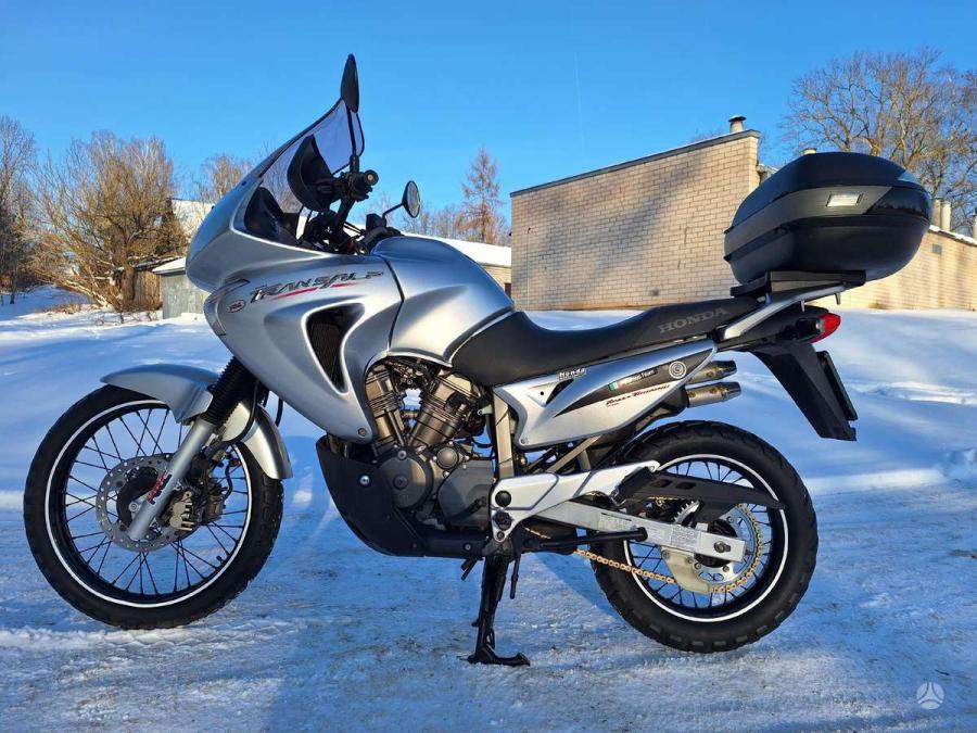 Honda XL 2006 in Prienai, with an engine capacity of 0.65 L and mileage of 41 thousand km for 2750 €, photo 18 on AUTOMOTO.COM.LV