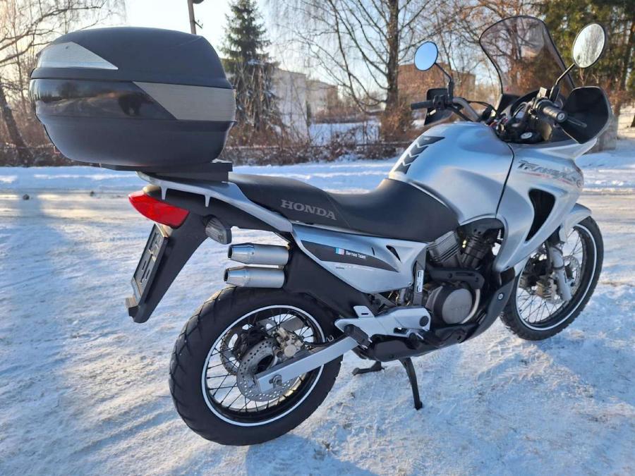 Honda XL 2006 in Prienai, with an engine capacity of 0.65 L and mileage of 41 thousand km for 2750 €, photo 20 on AUTOMOTO.COM.LV