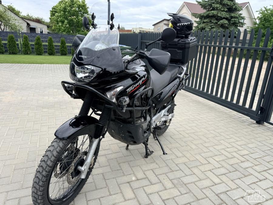 Honda XL 2006 in Kaunas, with an engine capacity of 0.00 L and mileage of 0 thousand km for 2850 €, photo 4 on AUTOMOTO.COM.LV