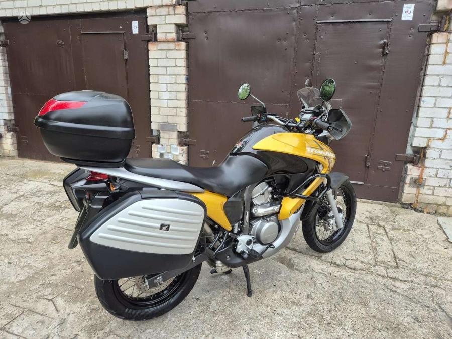 Honda XL 2007 in Alytus, with an engine capacity of 0.70 L and mileage of 36 thousand km for 4080 €, photo 8 on AUTOMOTO.COM.LV