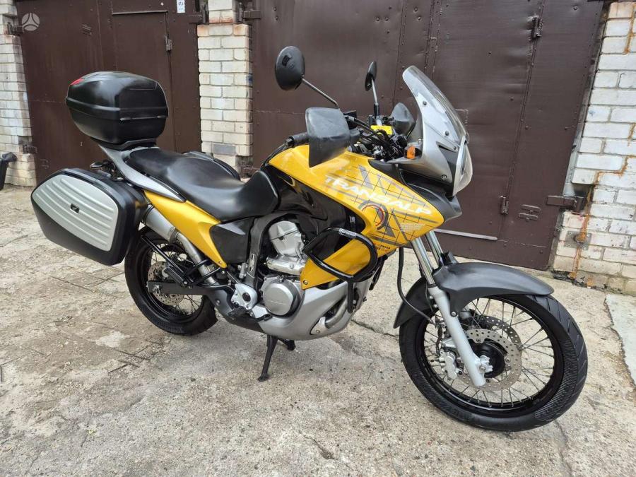 Honda XL 2007 in Alytus, with an engine capacity of 0.70 L and mileage of 36 thousand km for 4080 €, photo 10 on AUTOMOTO.COM.LV