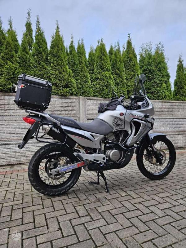 Honda XL 2007 Šauļi, ar dzinēja tilpumu 0.65 L un nobraukumu 53 tūkst. km par 3350 €, foto 1 vietnē AUTOMOTO.COM.LV