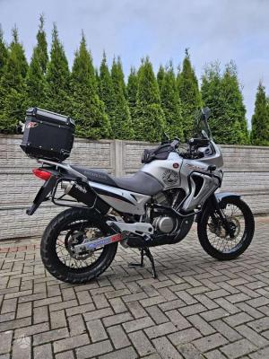 Honda XL 2007 Šauļi, ar dzinēja tilpumu 0.65 L un nobraukumu 53 tūkst. km par 3350 €, foto  vietnē AUTOMOTO.COM.LV