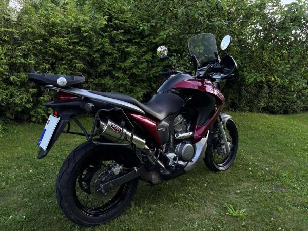 Хонда XL 2008 в Вильнюс, объемом двигателя 0.70 л и пробегом 67 тыс. км за 3500 €, фото 4 на AUTOMOTO.COM.LV