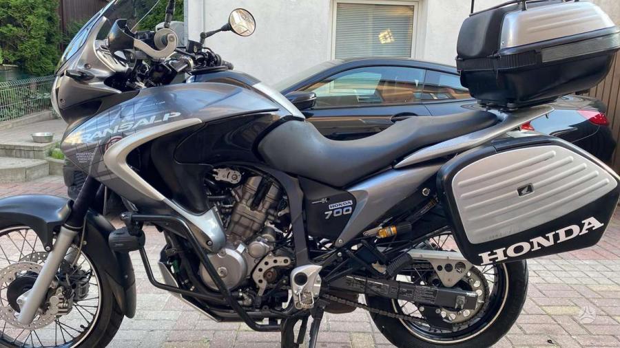 Хонда XL 2008 в Вильнюс, объемом двигателя 0.70 л и пробегом 39 тыс. км за 3900 €, фото 5 на AUTOMOTO.COM.LV