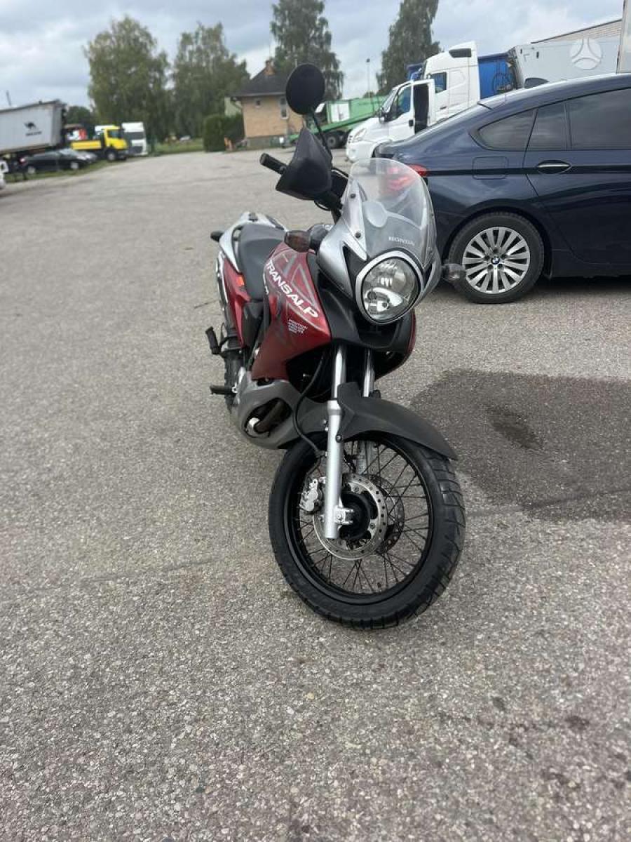 Honda XL 2008 Marijampole, ar dzinēja tilpumu 0.70 L un nobraukumu 46 tūkst. km par 2750 €, foto 1 vietnē AUTOMOTO.COM.LV