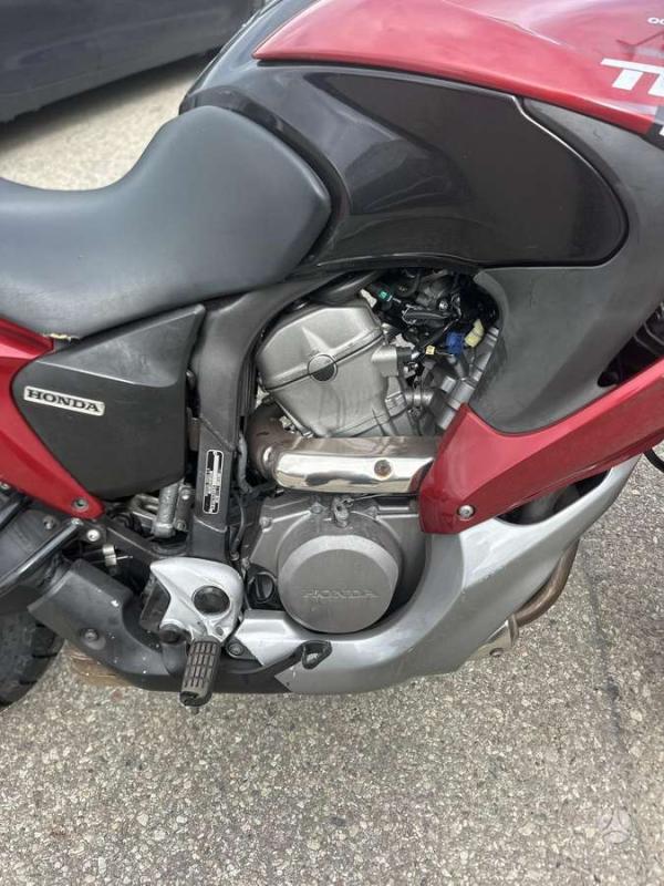 Honda XL 2008 Marijampole vietnē Honda XL 2008 Marijampole, ar dzinēja tilpumu 0.70 L un nobraukumu 46 tūkst. km par 2750 €, foto 8 vietnē AUTOMOTO.COM.LV