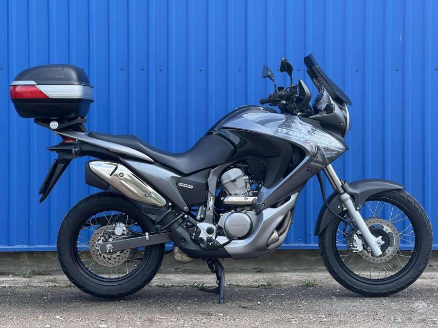 Honda XL 2009 Ukmergė, ar dzinēja tilpumu 0.70 L un nobraukumu 44 tūkst. km par 3750 €, foto 3 vietnē AUTOMOTO.COM.LV