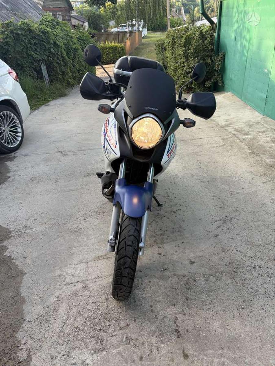 Honda XL 2009 in Vilnius, with an engine capacity of 0.70 L and mileage of 36 thousand km for 3300 €, photo 1 on AUTOMOTO.COM.LV