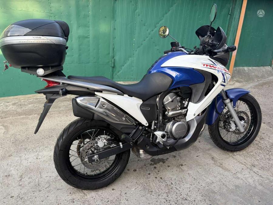 Honda XL 2009 in Vilnius, with an engine capacity of 0.70 L and mileage of 36 thousand km for 3300 €, photo 4 on AUTOMOTO.COM.LV