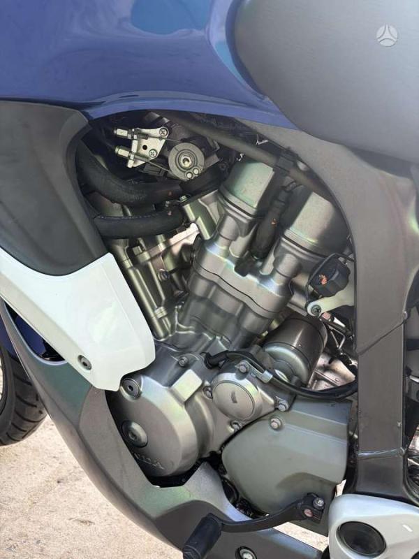 Honda XL 2009 in Vilnius, with an engine capacity of 0.70 L and mileage of 36 thousand km for 3300 €, photo 9 on AUTOMOTO.COM.LV