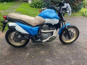 Honda XL 2009 in Taurage, with an engine capacity of 0.70 L and mileage of 25 thousand km for 1600 €, photo 5 on AUTOMOTO.COM.LV