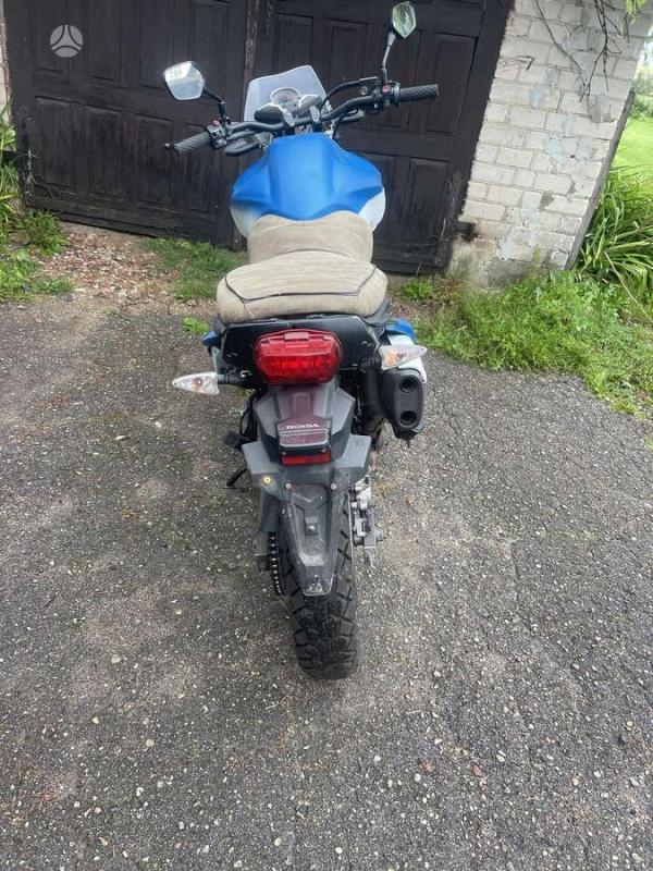 Honda XL 2009 Tauragė, ar dzinēja tilpumu 0.70 L un nobraukumu 25 tūkst. km par 1400 €, foto 5 vietnē AUTOMOTO.COM.LV