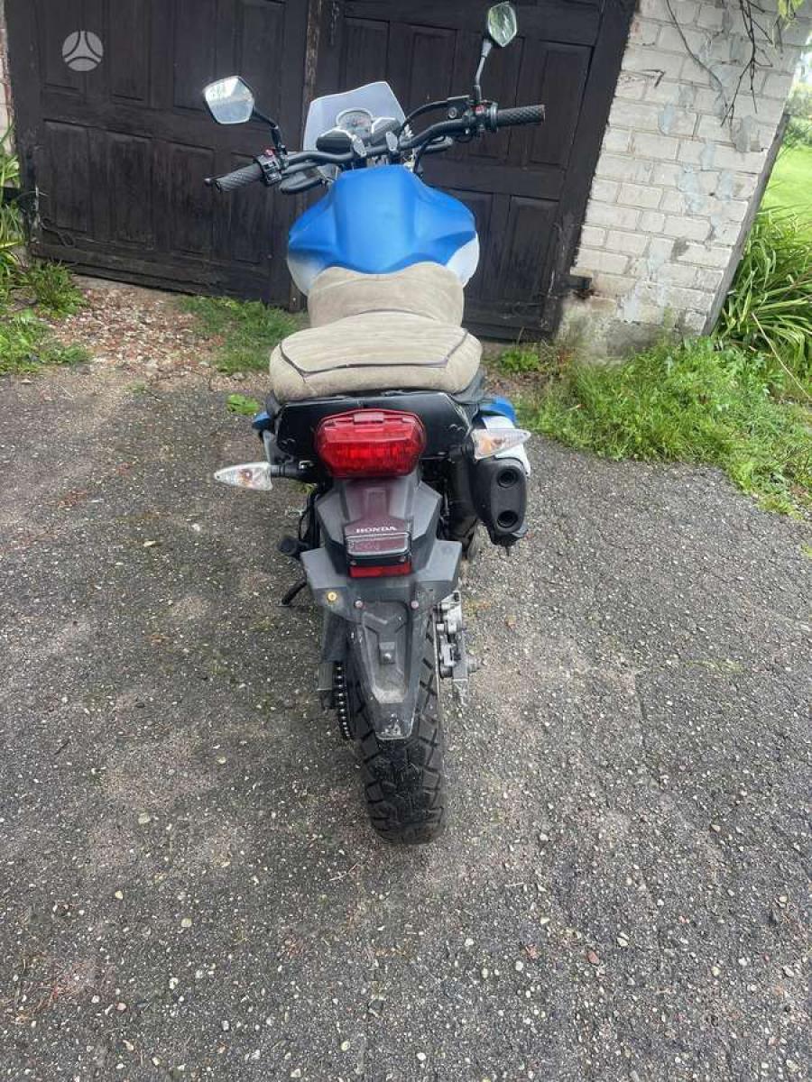 Honda XL 2009 Tauragė, ar dzinēja tilpumu 0.70 L un nobraukumu 25 tūkst. km par 1400 €, foto 5 vietnē AUTOMOTO.COM.LV
