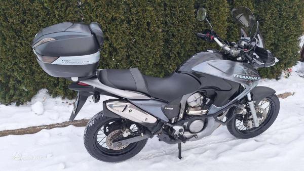 Honda XL 2010 Kauņa, ar dzinēja tilpumu 0.70 L un nobraukumu 42 tūkst. km par 3700 €, foto 5 vietnē AUTOMOTO.COM.LV