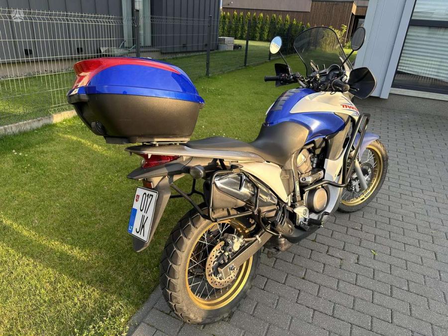 Honda XL 2012 Viļņa, ar dzinēja tilpumu 0.70 L un nobraukumu 43 tūkst. km par 4000 €, foto 4 vietnē AUTOMOTO.COM.LV