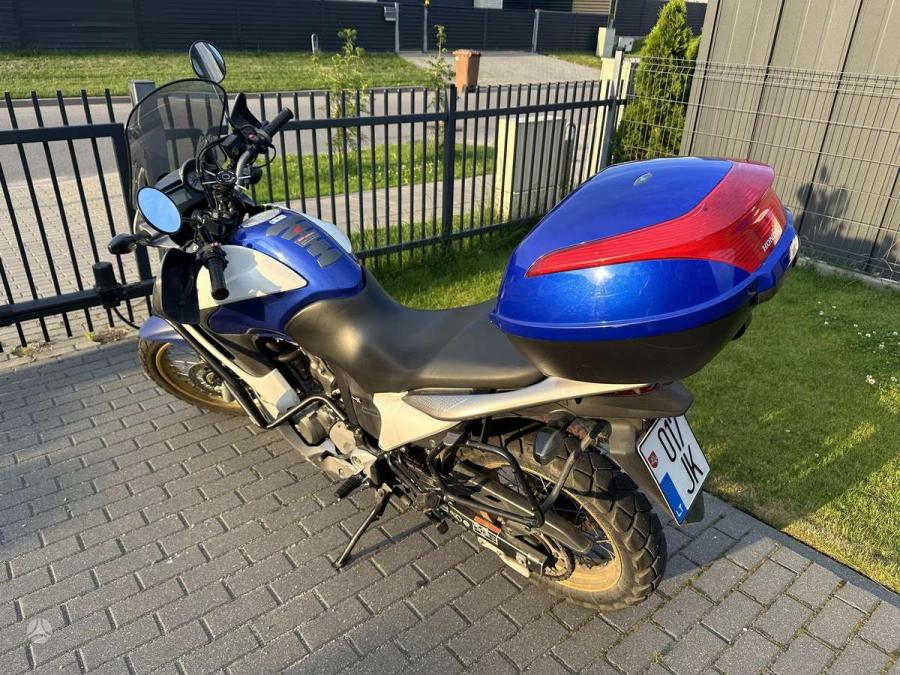 Honda XL 2012 Viļņa, ar dzinēja tilpumu 0.70 L un nobraukumu 43 tūkst. km par 4000 €, foto 5 vietnē AUTOMOTO.COM.LV