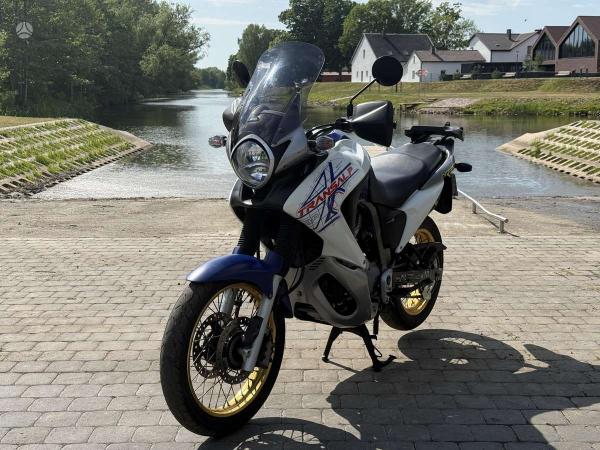 Honda XL 2012 in Silute, with an engine capacity of 0.70 L and mileage of 27 thousand km for 3900 €, photo 1 on AUTOMOTO.COM.LV