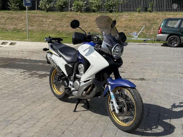 Honda XL 2012 in Silute, with an engine capacity of 0.70 L and mileage of 27 thousand km for 3900 €, photo 5 on AUTOMOTO.COM.LV