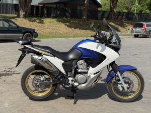 Honda XL 2012 in Silute, with an engine capacity of 0.70 L and mileage of 27 thousand km for 3900 €, photo 7 on AUTOMOTO.COM.LV