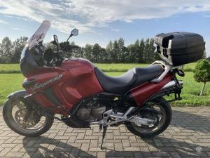 Красный Хонда XL 1999 в Рокишкис, объемом двигателя 1.00 л и пробегом 67 тыс. км за 2300 €, фото 6 на AUTOMOTO.COM.LV
