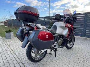 Red Honda XL 2000 in Klaipeda, with an engine capacity of 1.00 L and mileage of 43 thousand km for 2800 €, photo 6 on AUTOMOTO.COM.LV